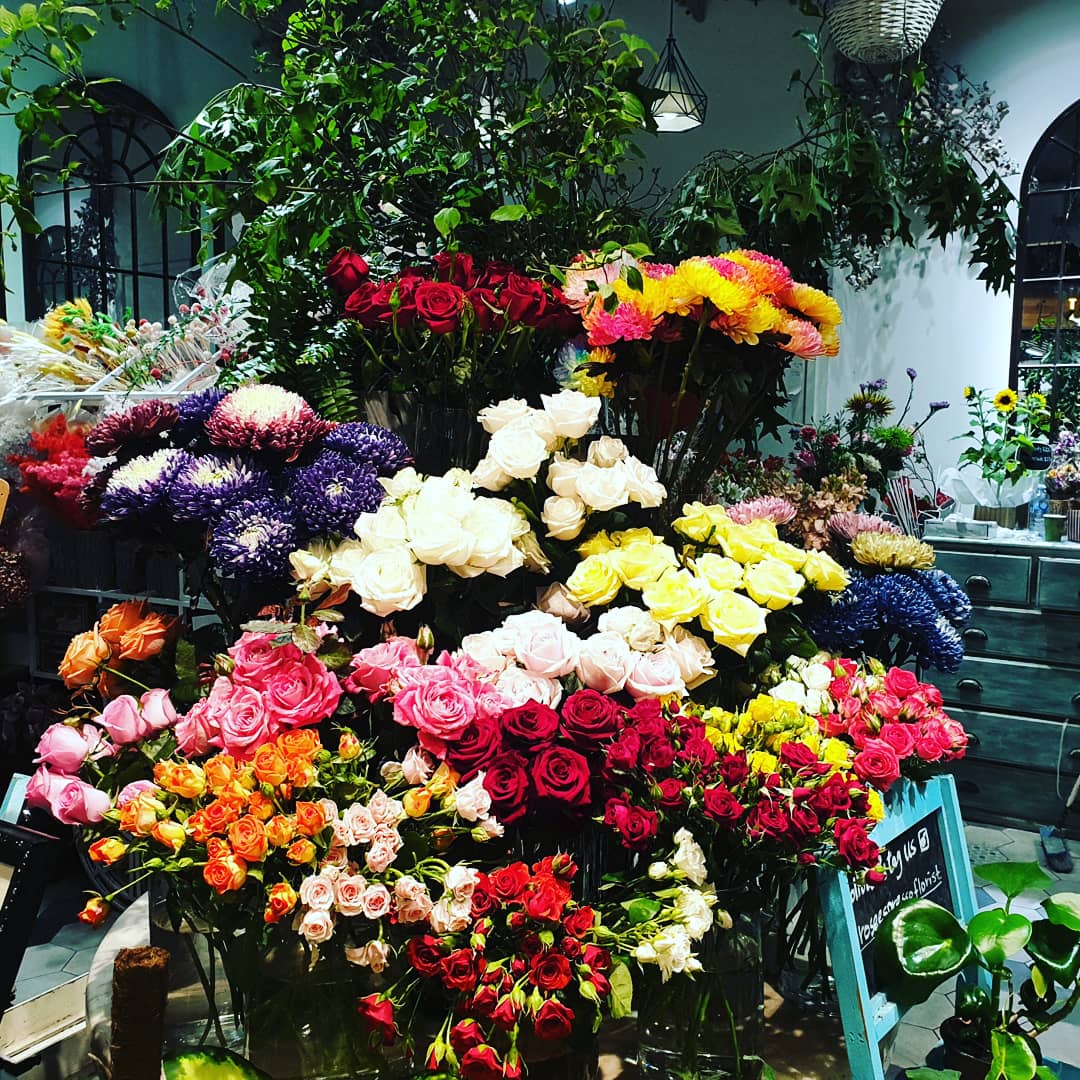 FLORIST CHOICE – Rose Espresso Florist